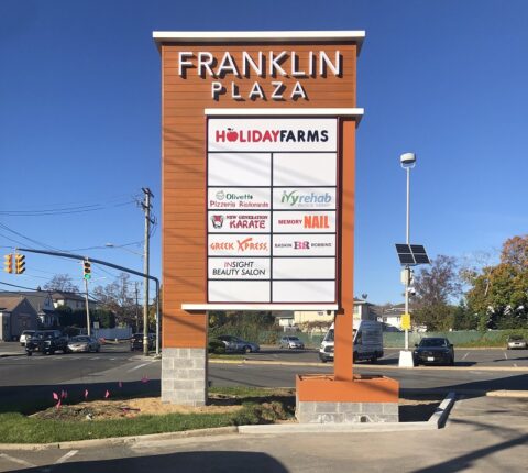 Franklin Plaza Pylon Sign - Valle Signs & Awnings